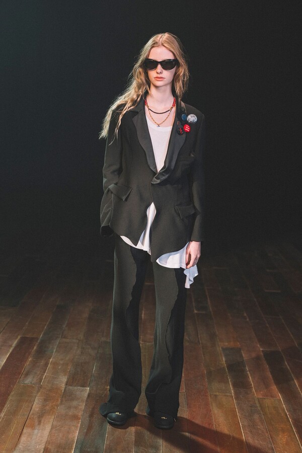 Undercover Spring Summer 2026 Fashion Show | Photos, Review and Videos ...