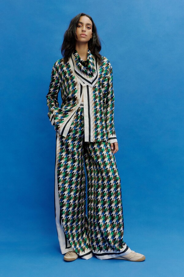 Veronica Beard Resort 2027 Lookbook | Photos, Review and Videos | Kendam