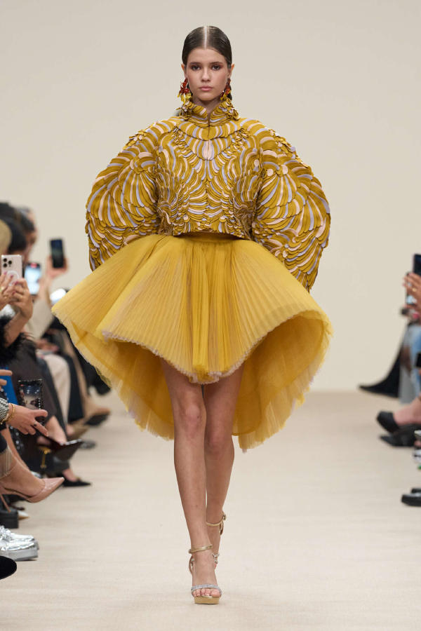 Michael Cinco Fall Winter 2025-26 Fashion Show | Photos, Review and ...
